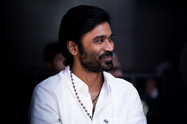 సెలెబ్రెటీలు ఎందుకు రుద్రాక్ష వేసుకుంటున్నారు..? ఓహో ఇన్ని లాభాలను ...