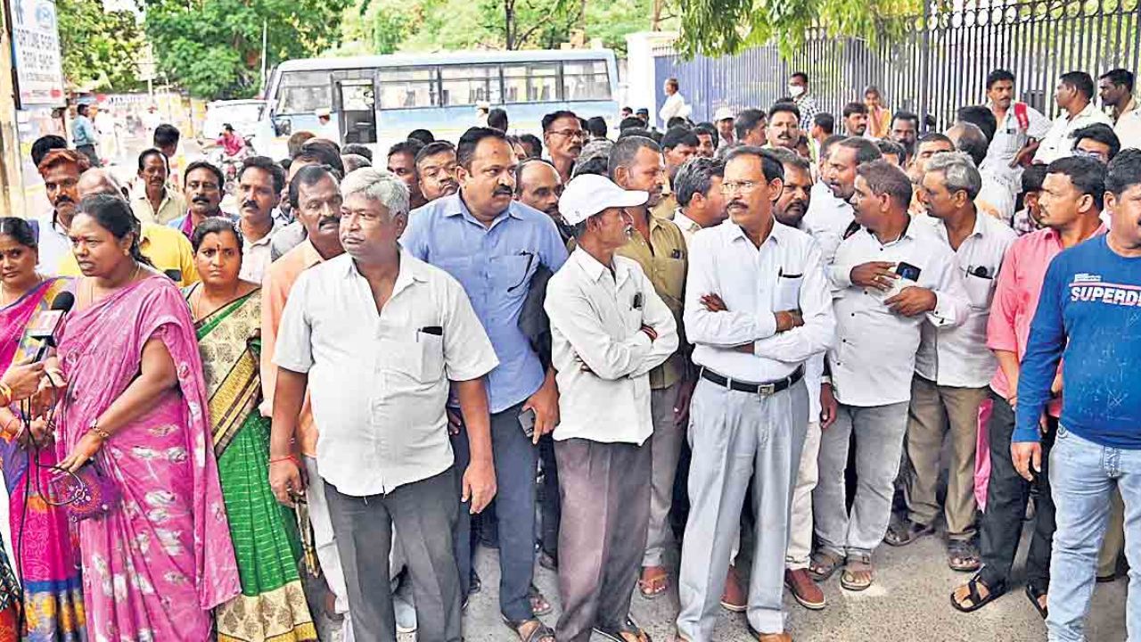 ఏపీ ఆర్టీసీ ఉద్యోగులకు గుడ్ న్యూస్.. పదోన్నతుల కీలక నిర్ణయం